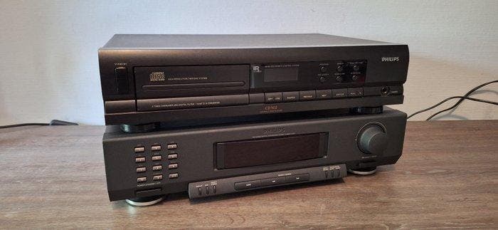 ② Philips - CD502 - FT920 Ensemble hi-fi - Différents modèles ...